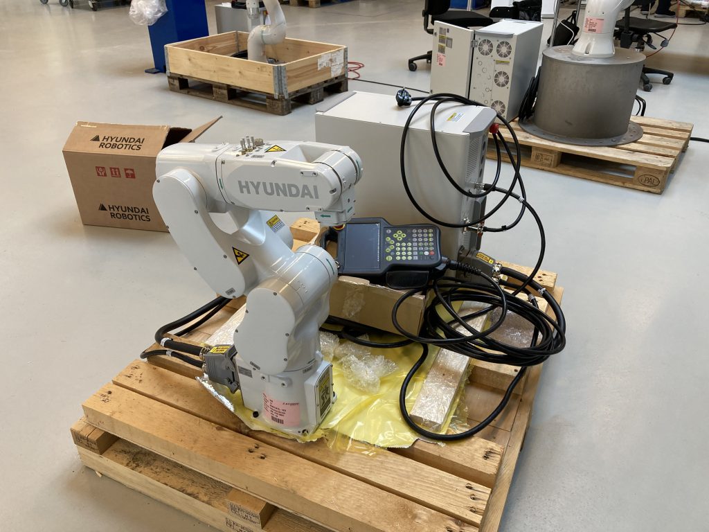 Hyundai Robotics visit - The latest robots from Hyundai Robotics ...