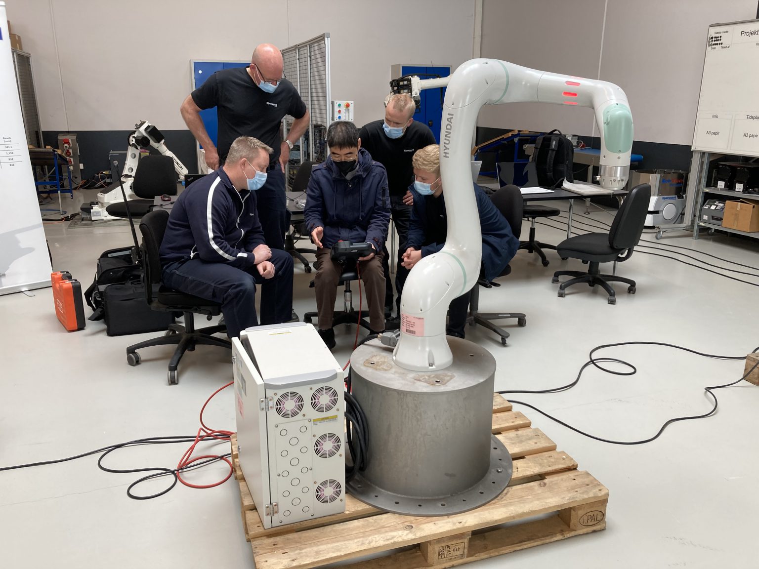 Hyundai Robotics visit - The latest robots from Hyundai Robotics ...